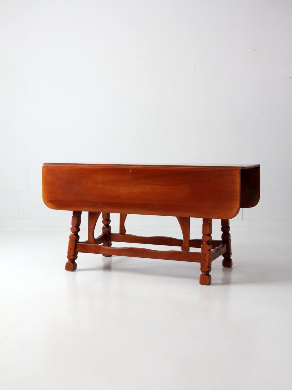 vintage Cushman Colonial Creations dining table – 86 Vintage