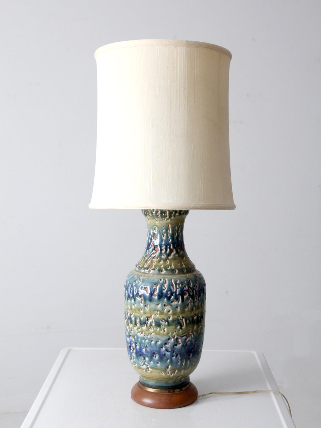 mid century ceramic table lamp – 86 Vintage