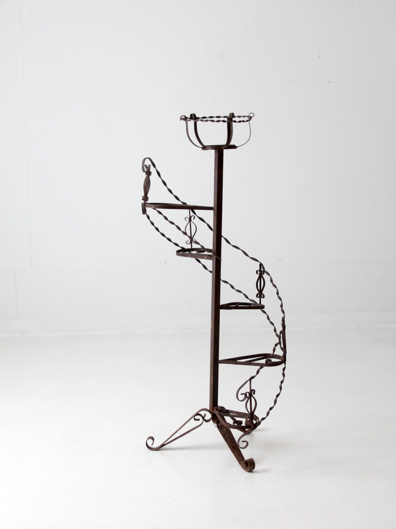 vintage wrought iron spiral plant stand – 86 Vintage