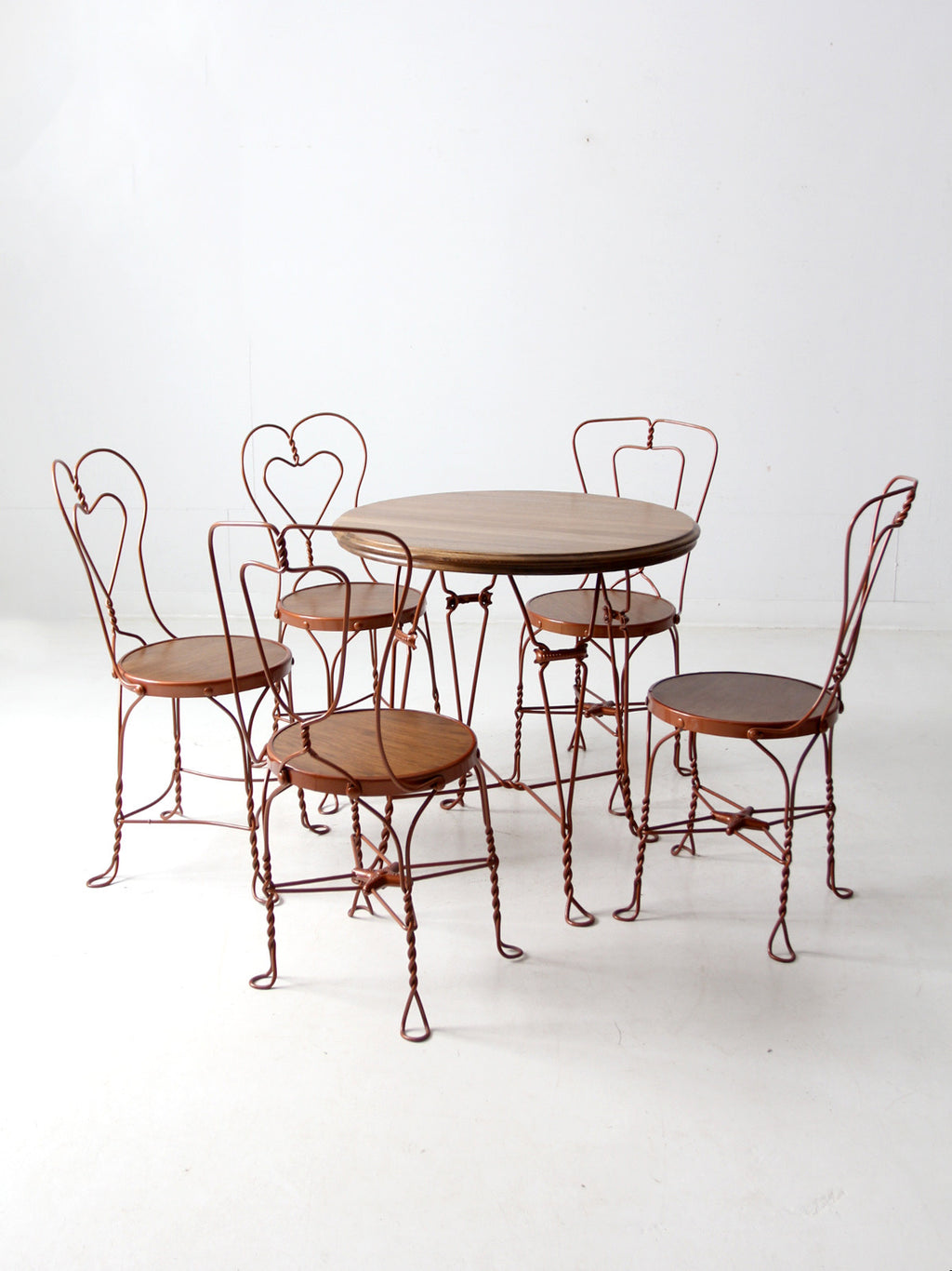 vintage ice cream parlor table and chairs – 86 Vintage