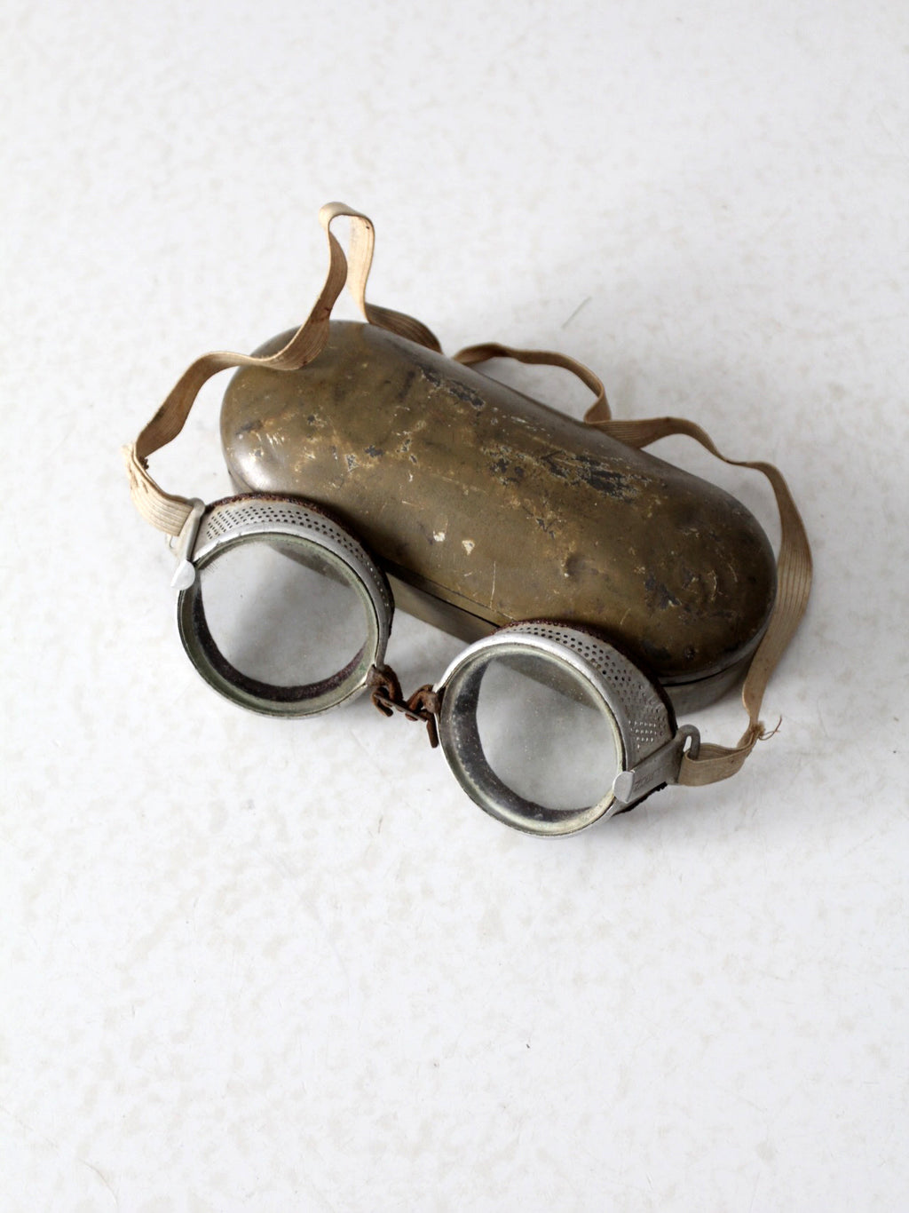 vintage 1940's Wilson goggles with case – 86 Vintage