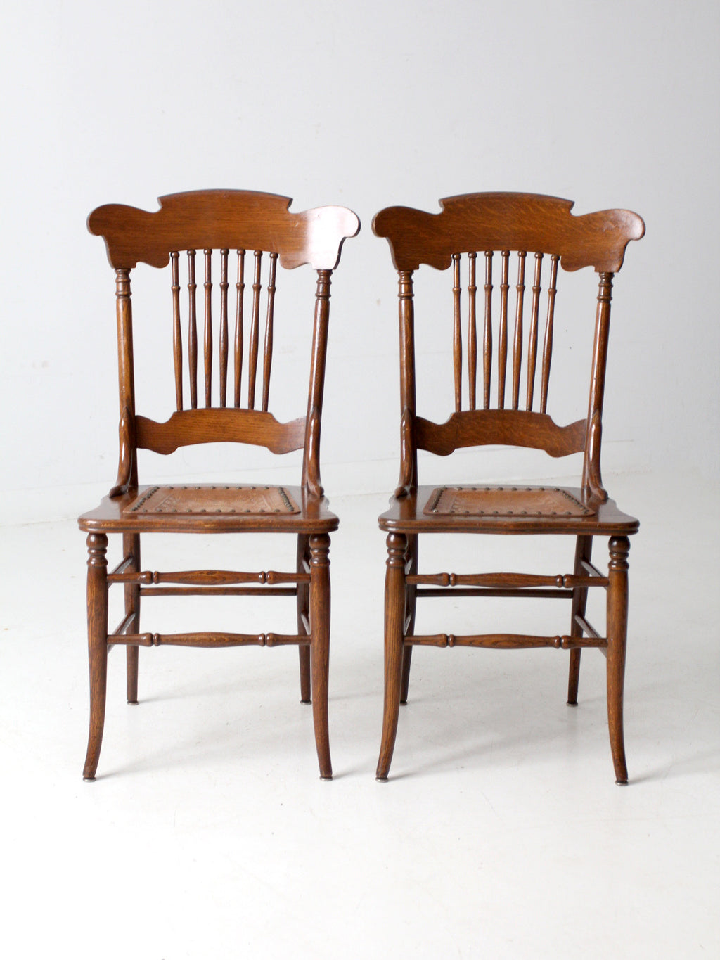 antique American Victorian spindle back chairs pair – 86 Vintage