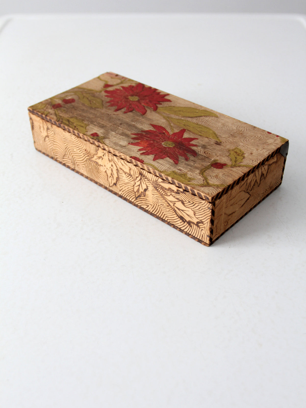 Victorian pyrography box – 86 Vintage