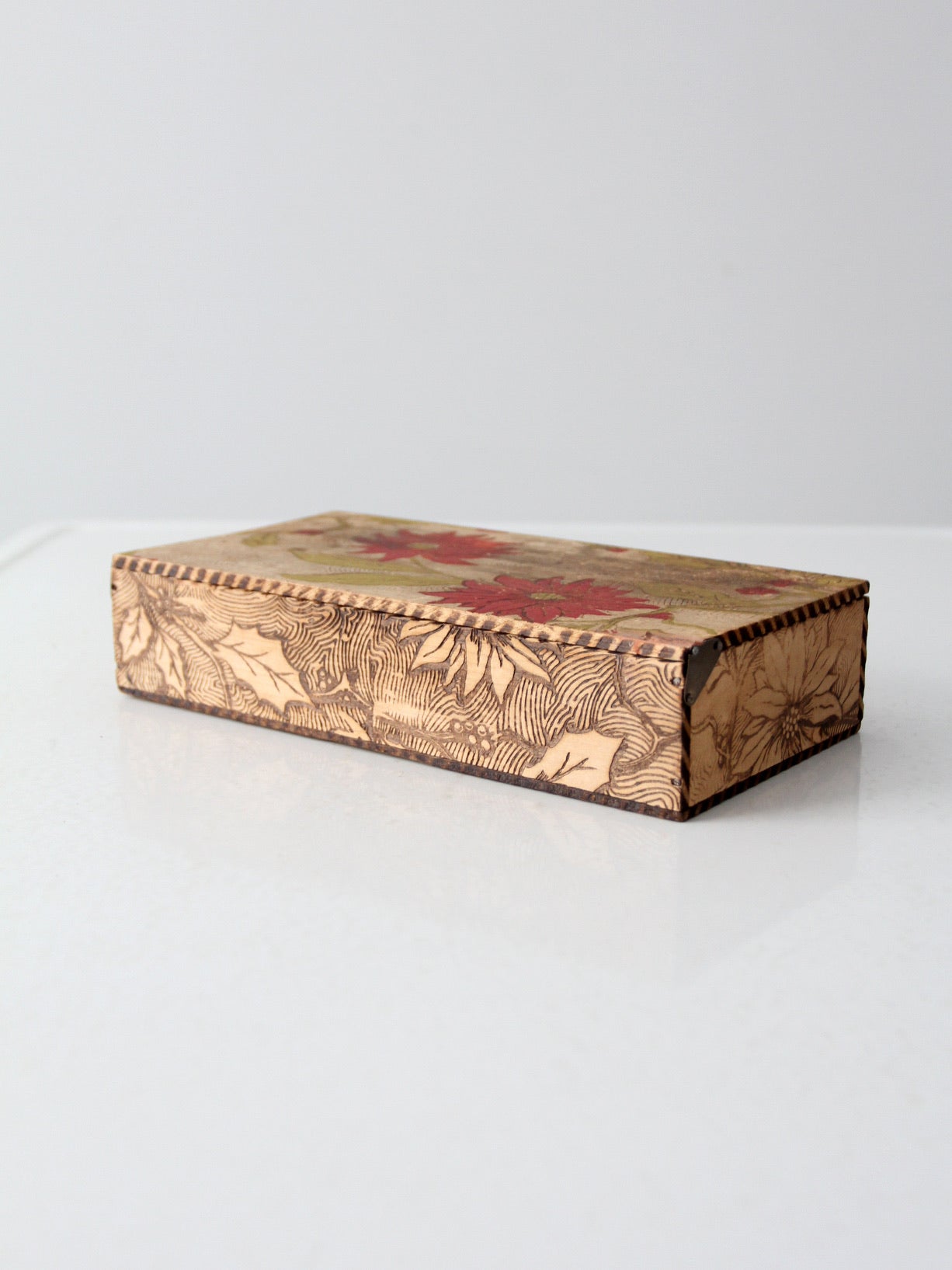 Victorian pyrography box – 86 Vintage