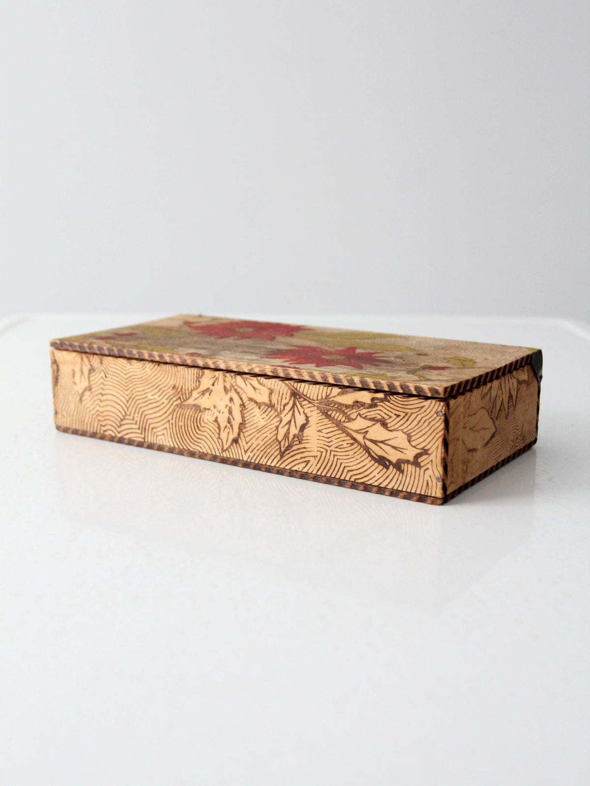 Victorian pyrography box – 86 Vintage