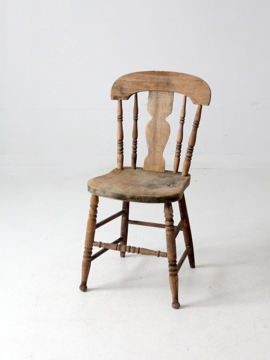 antique splat back rustic Windsor chair – 86 Vintage
