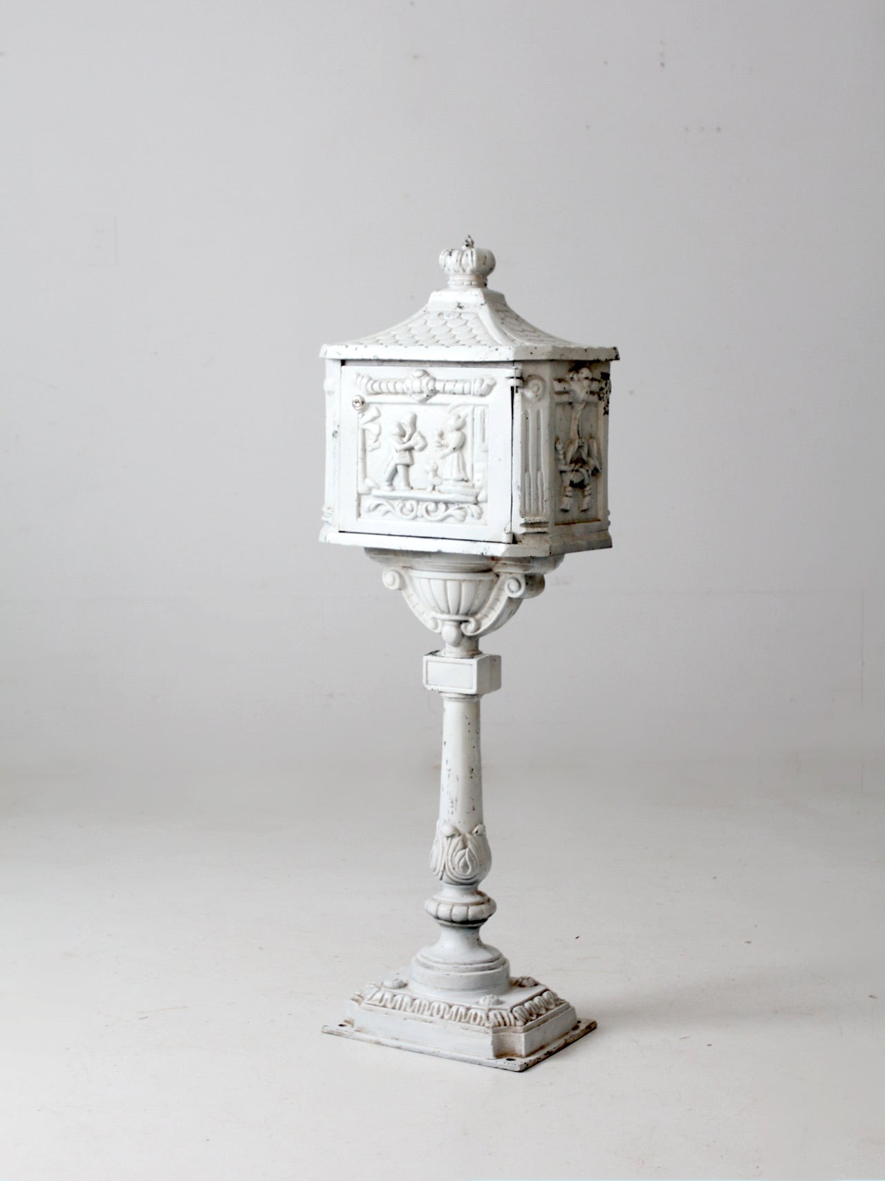 antique cast iron mailbox – 86 Vintage