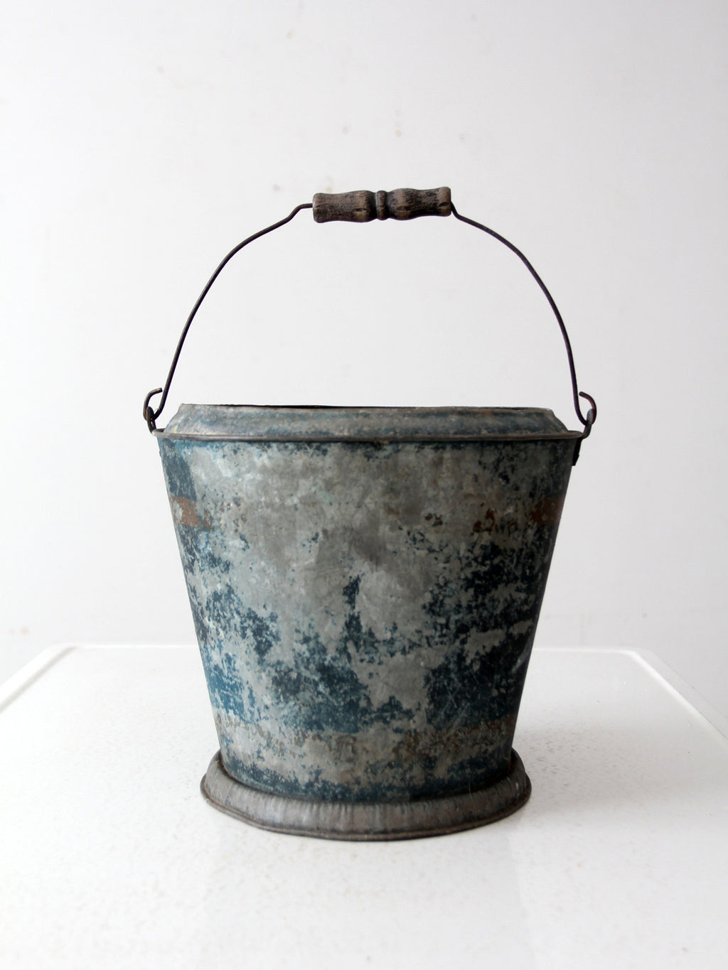antique mottled blue rustic pail – 86 Vintage