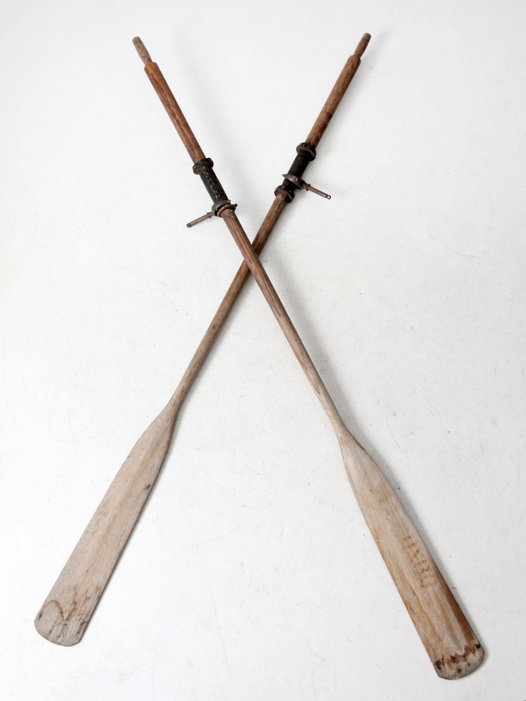 vintage wooden oar pair – 86 Vintage