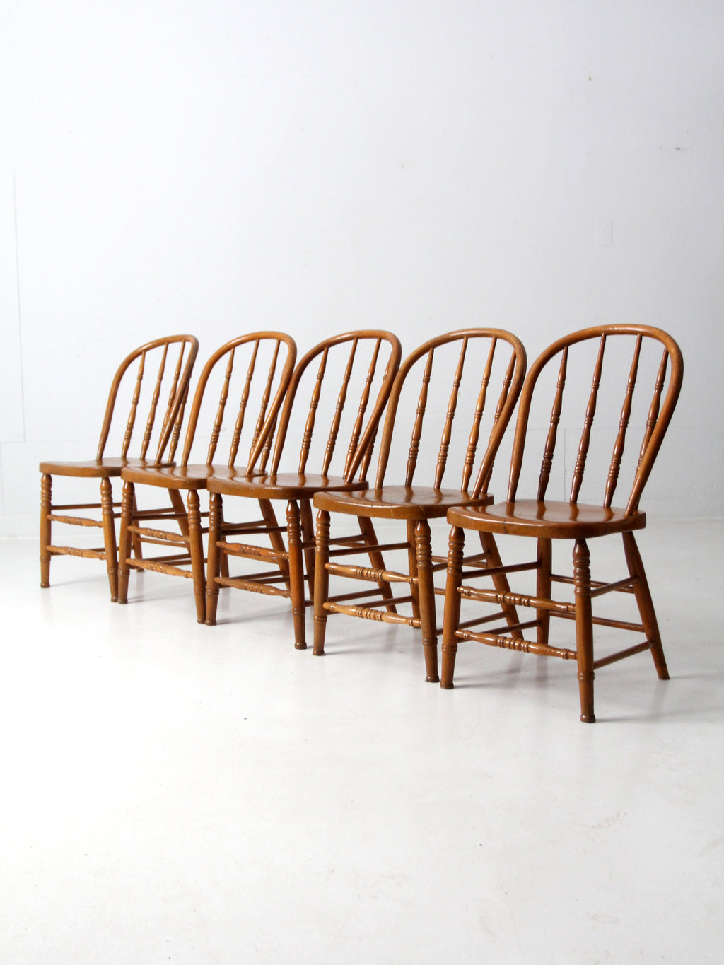 antique spindle back dining chairs set of 5 – 86 Vintage