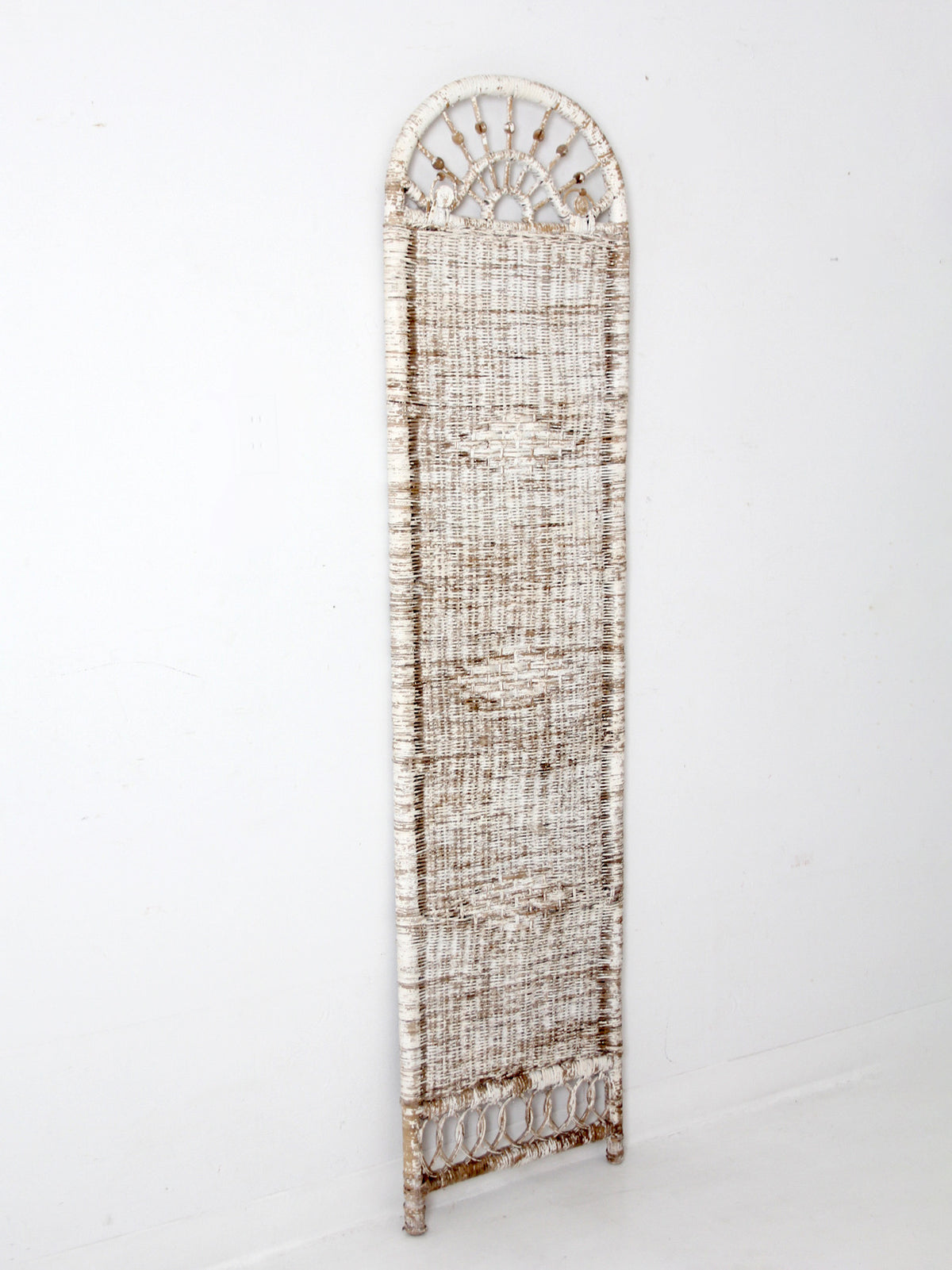 antique white wicker wall panel – 86 Vintage
