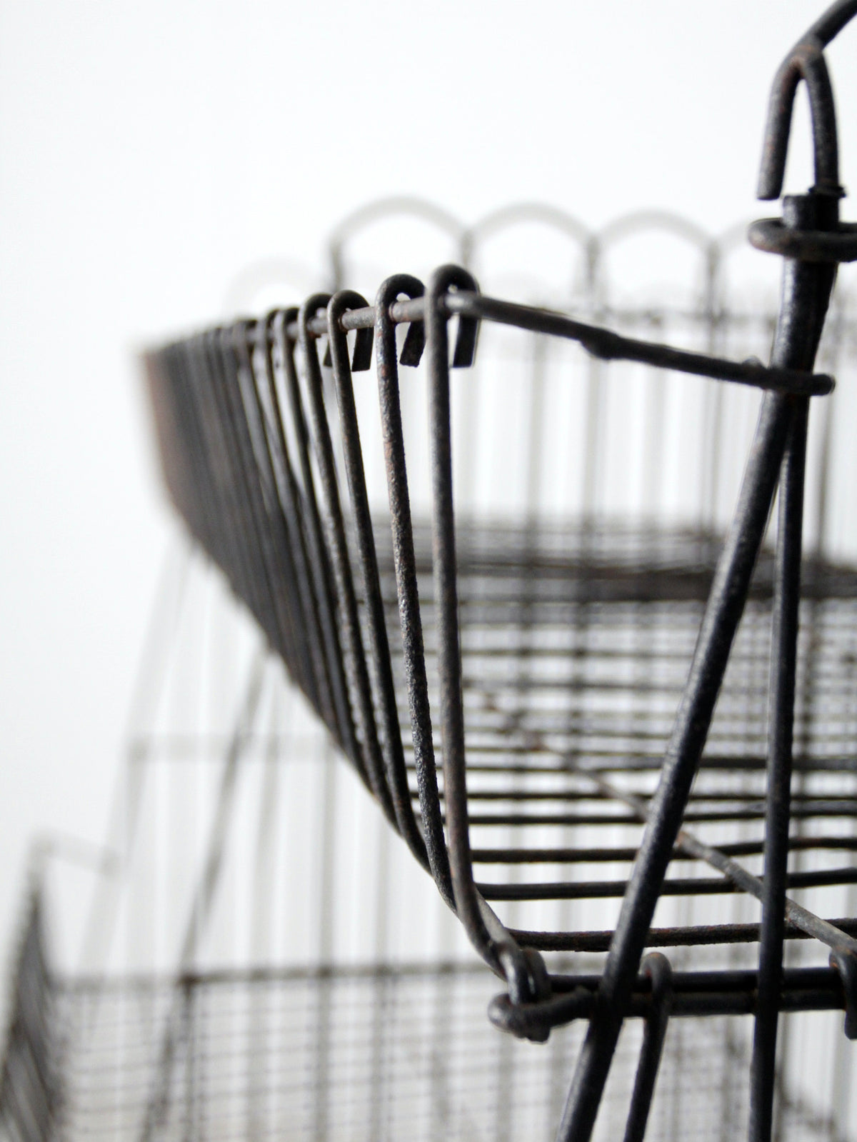 vintage wire display rack – 86 Vintage