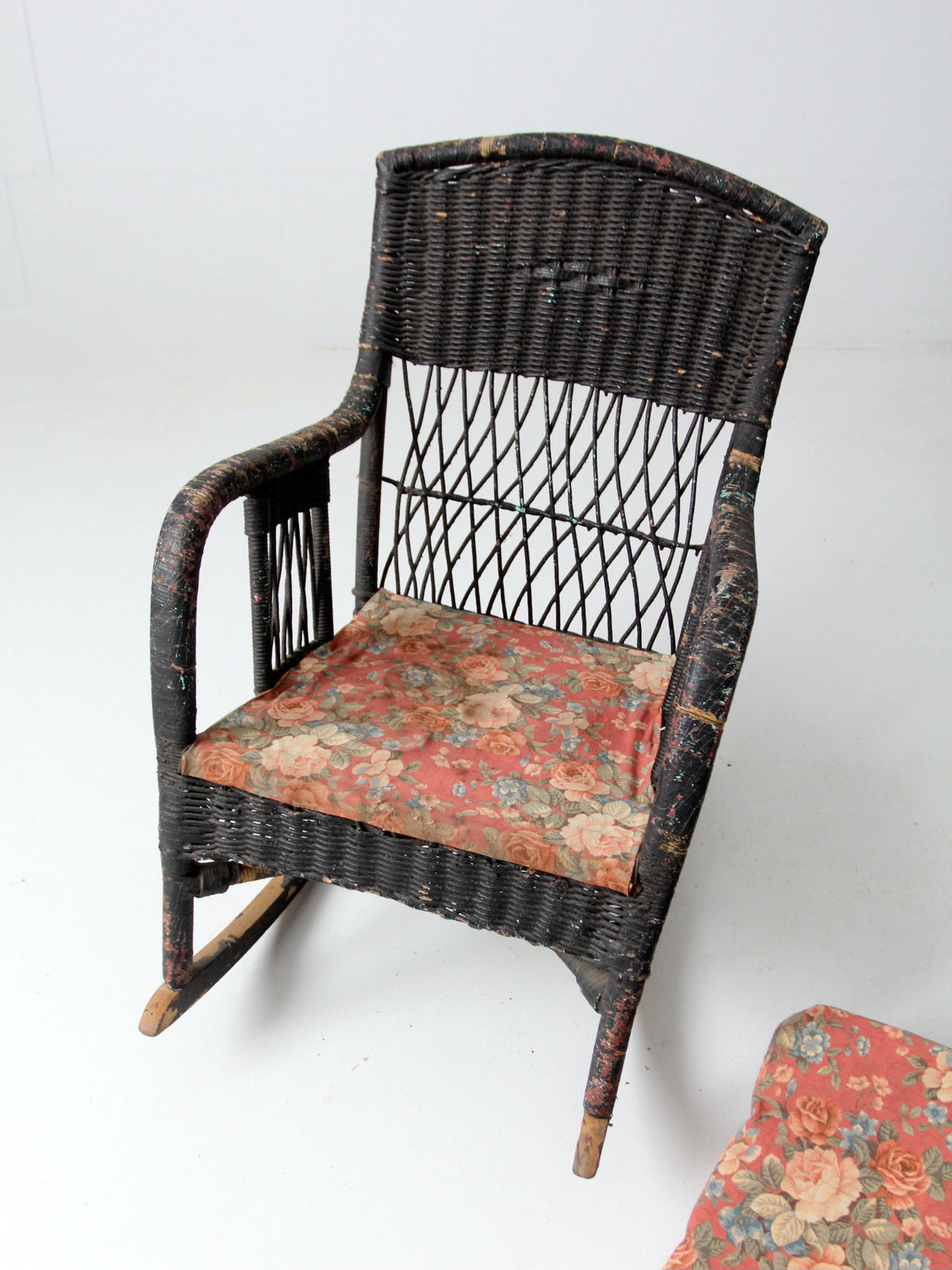 antique wicker rocking chair – 86 Vintage
