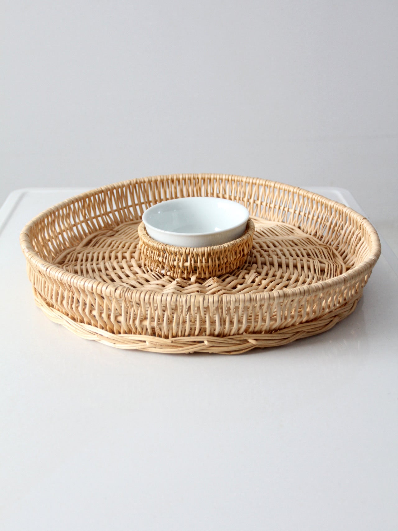 large chip serving basket