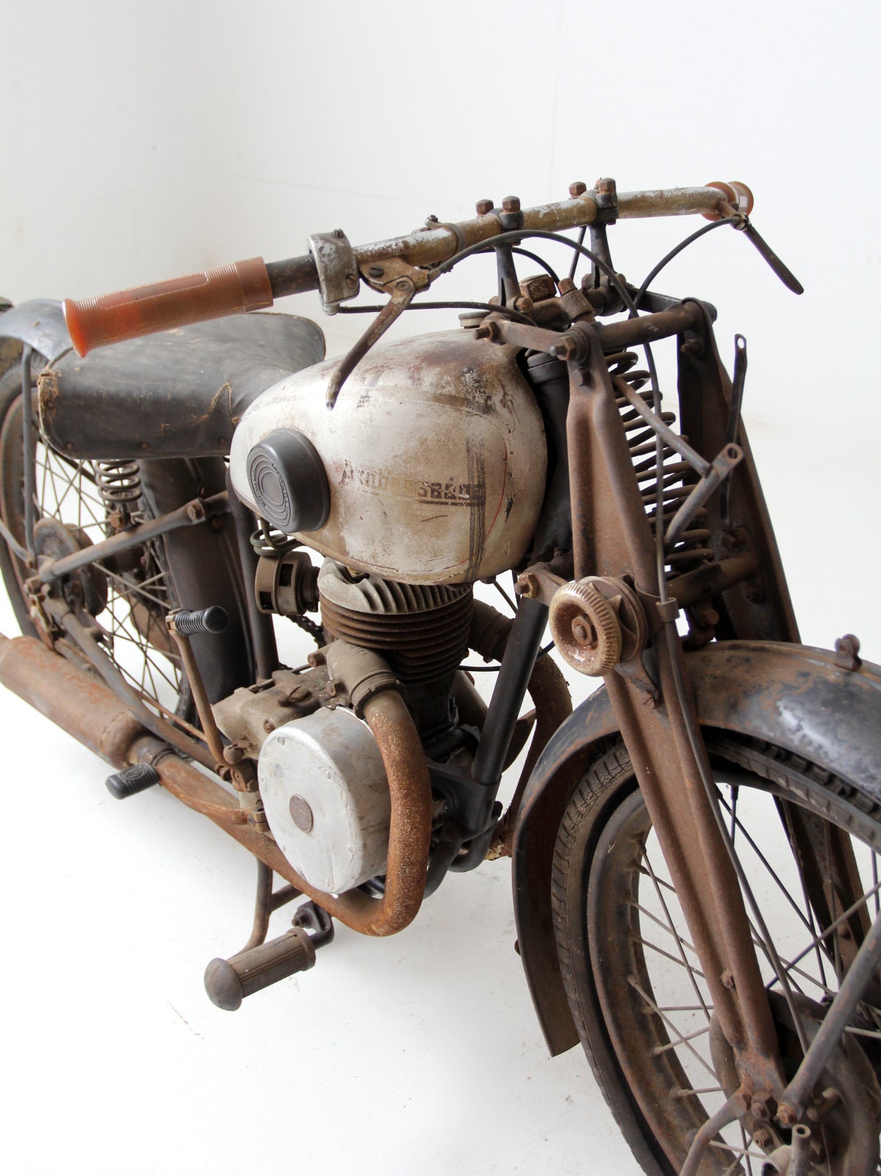 Ambassador Motorcycle – 86 Vintage