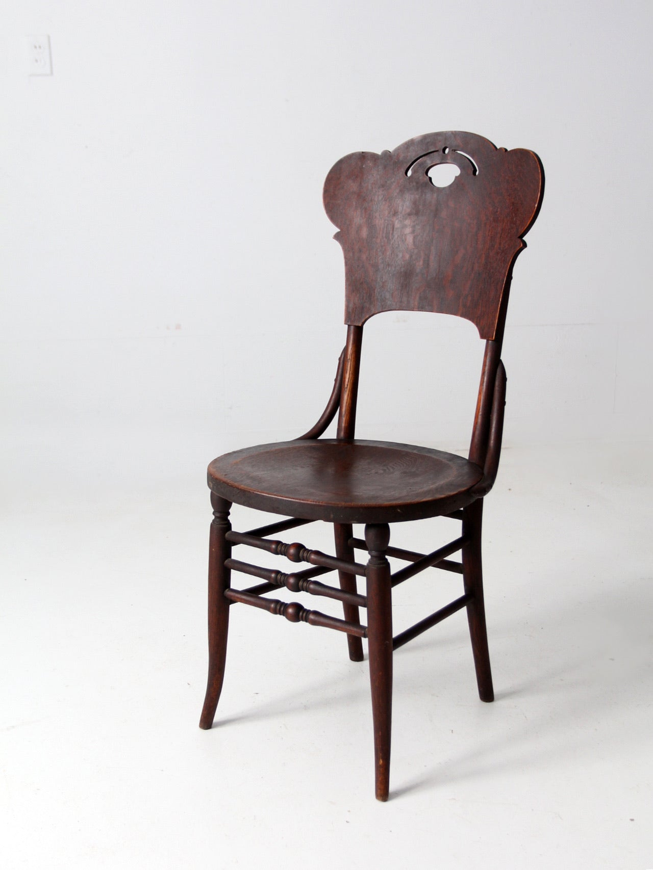 antique bentwood chair with cut out back – 86 Vintage