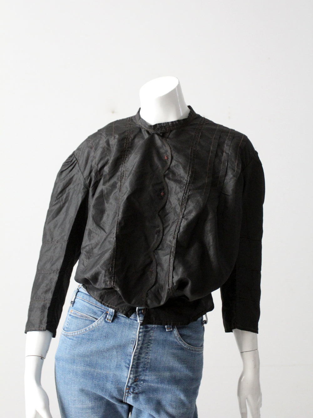 Antique Clothing & Accessories – 86 Vintage