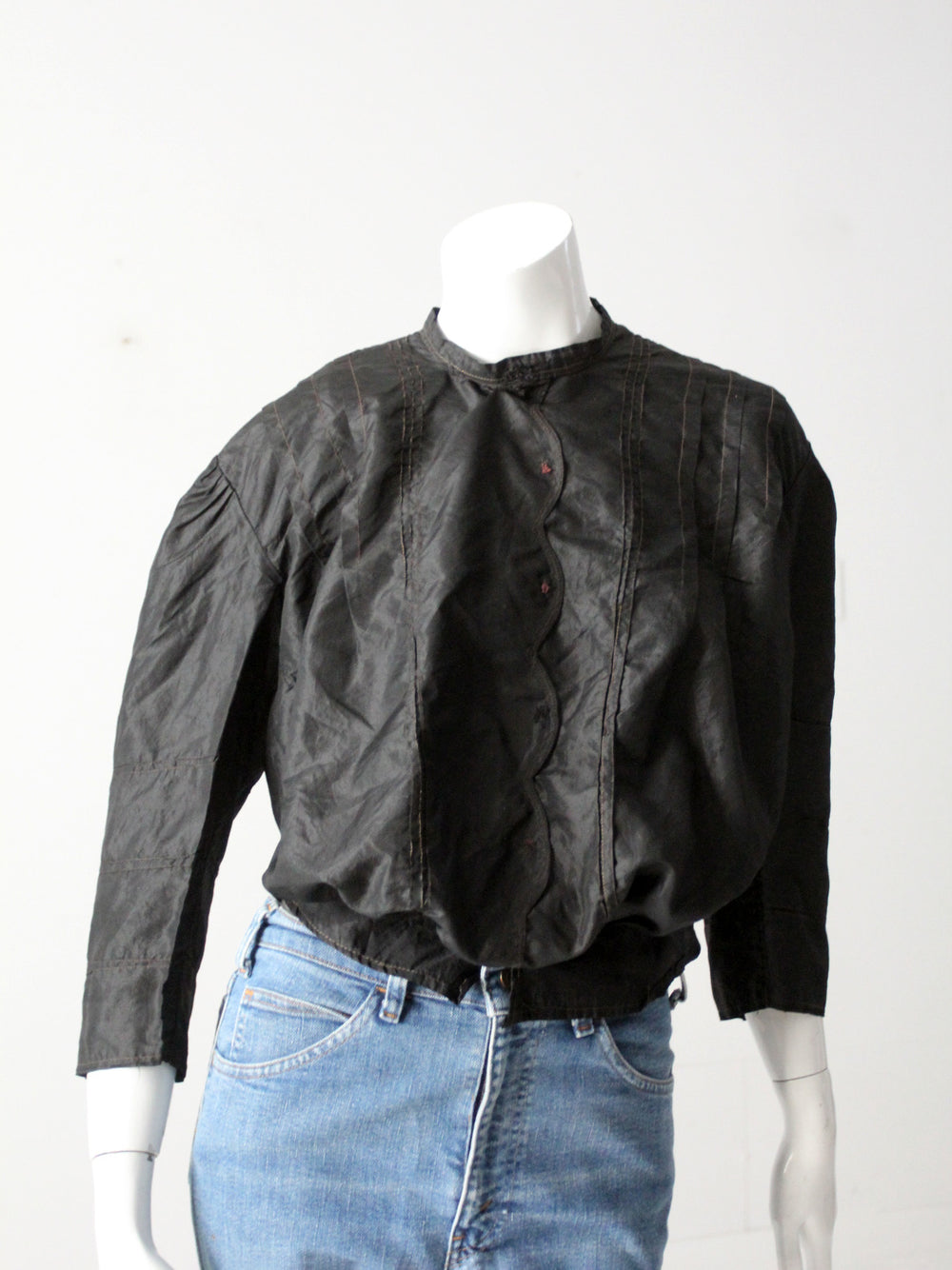 Antique Clothing & Accessories – 86 Vintage