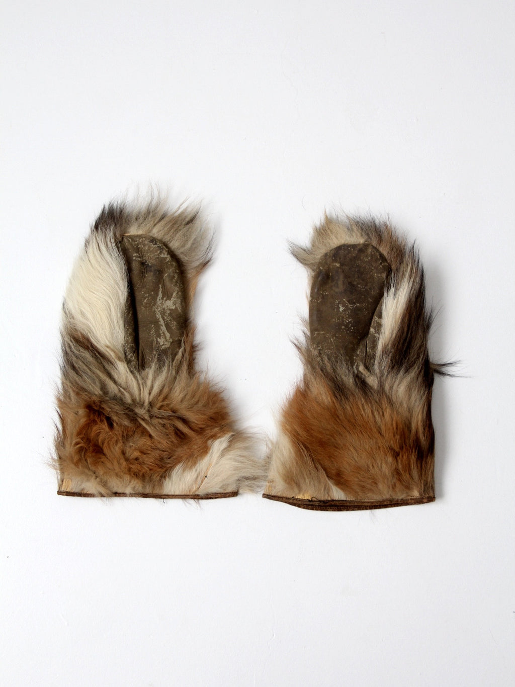 antique fur mittens – 86 Vintage