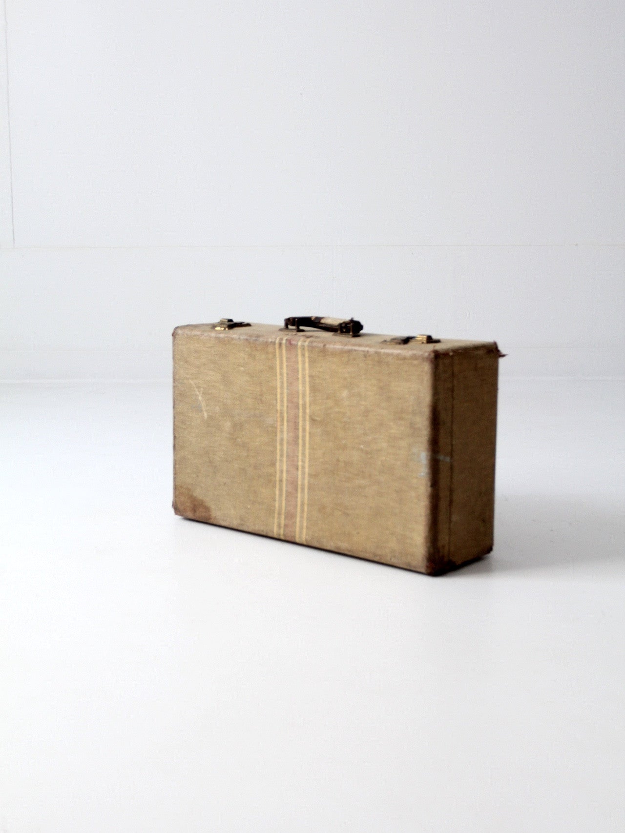 vintage striped suitcase – 86 Vintage
