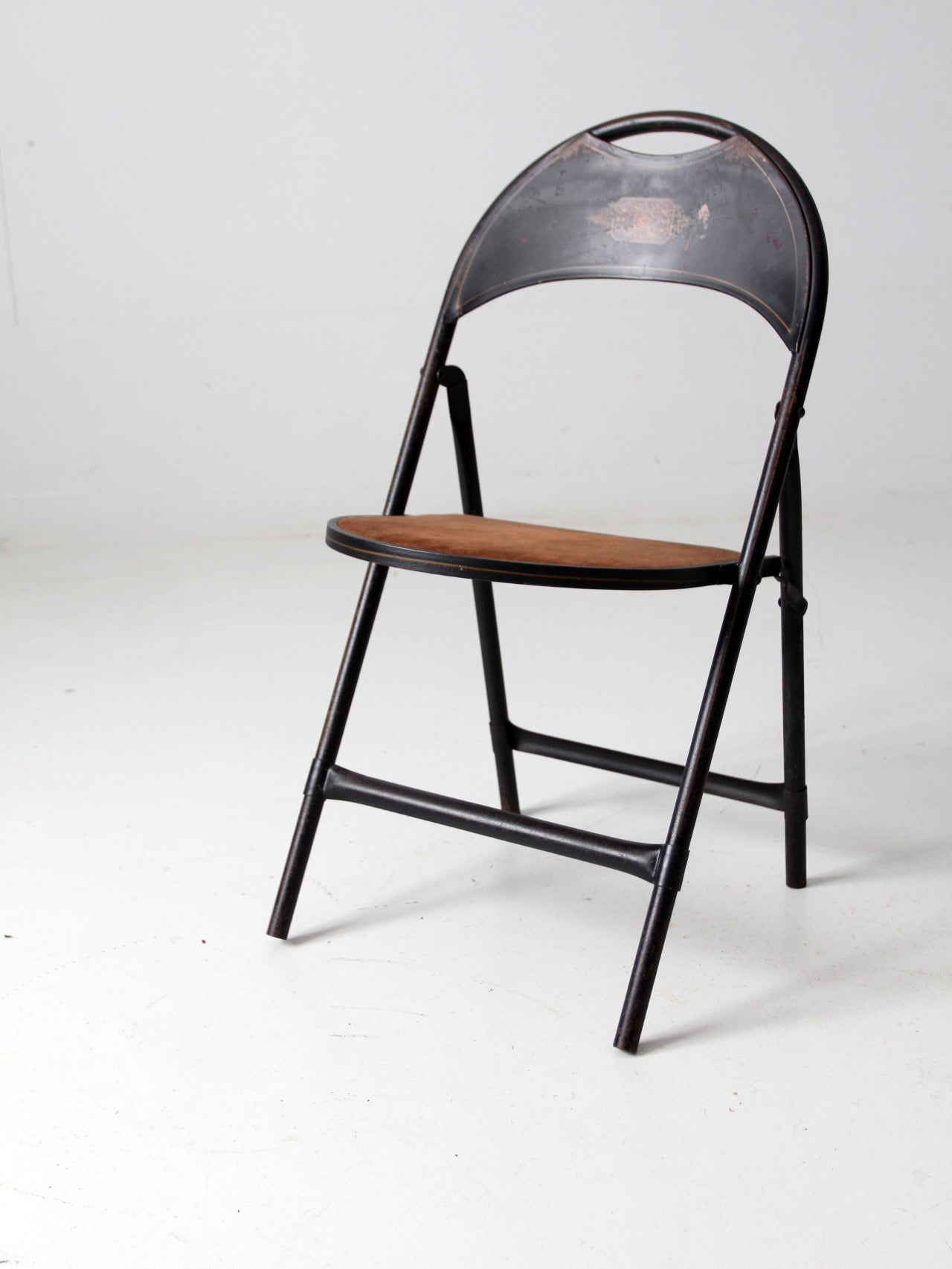 vintage metal folding chair – 86 Vintage