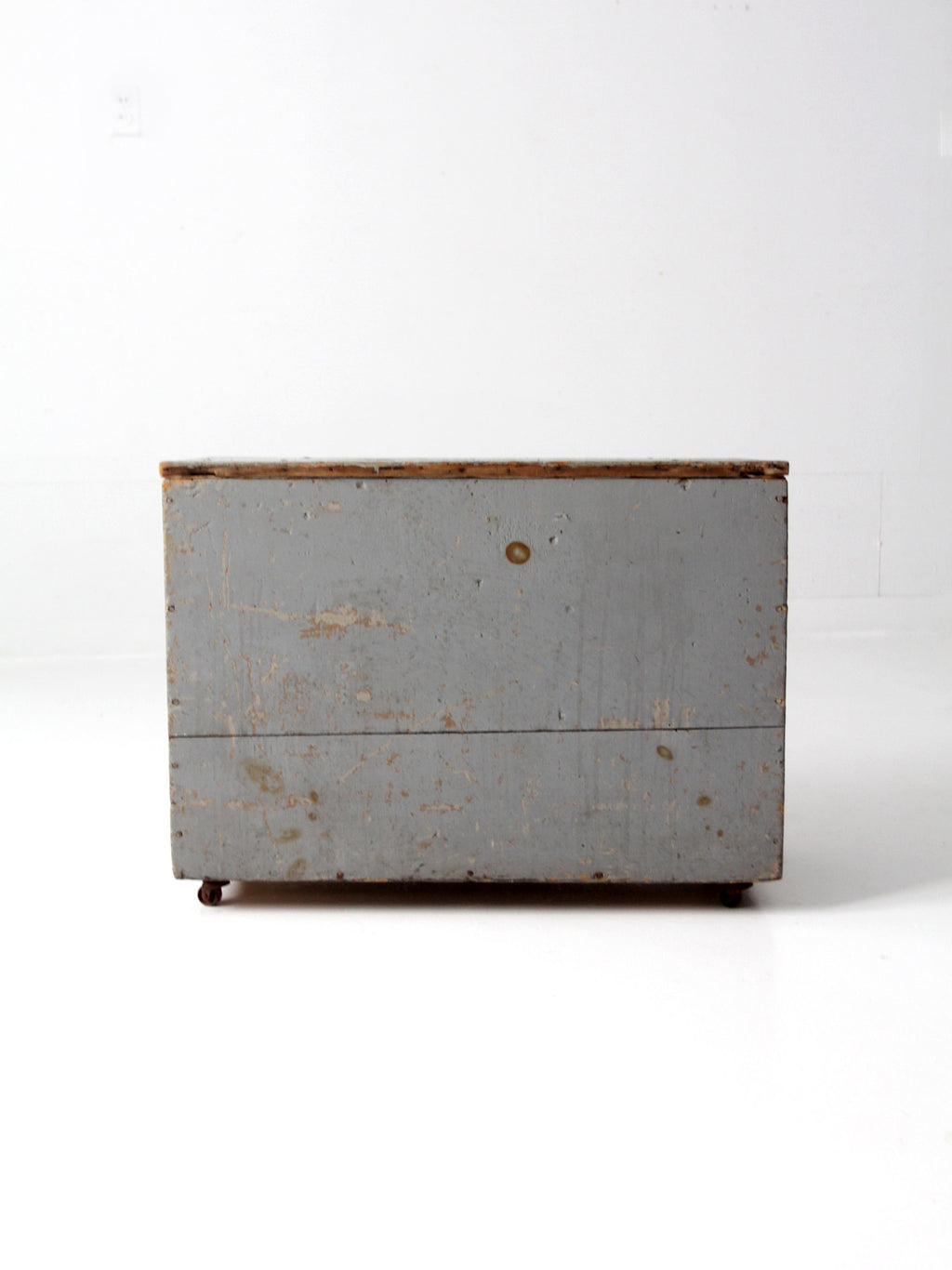 vintage industrial rolling storage trunk – 86 Vintage