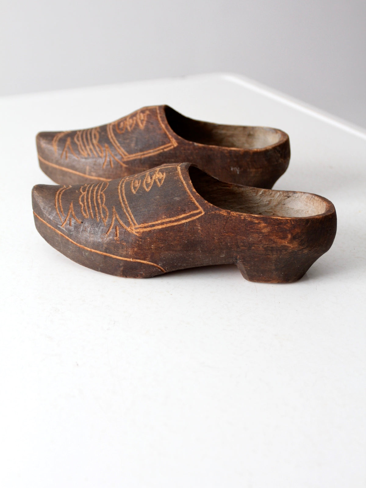 antique Dutch wooden clogs – 86 Vintage