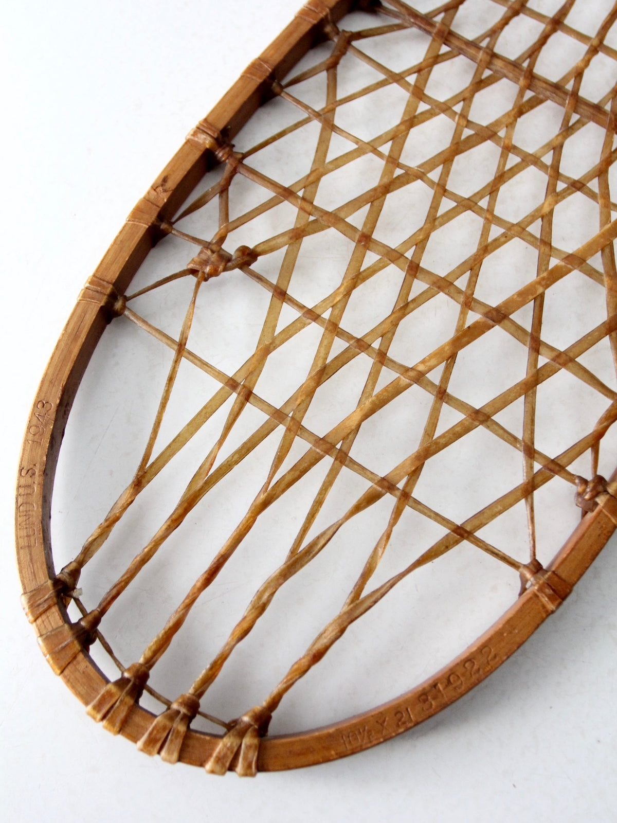 antique snowshoe – 86 Vintage